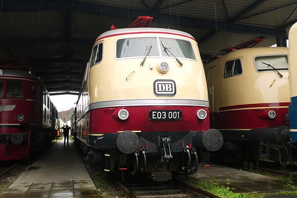 西ドイツ国鉄E03形001号機 - Enpedia